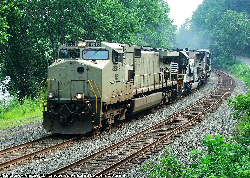 NS 9949 21M @0935hrs